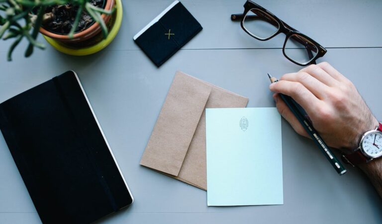 Envelope Size Guide - Find Post Office